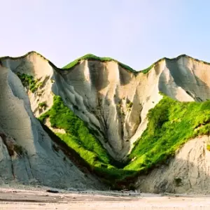 Fotografija številka 1 - Novi arheološki spomeniki so našli na Kurilhu