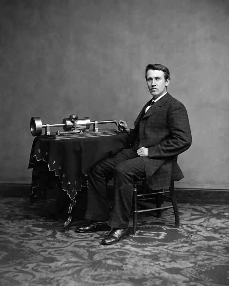 Photo №1 - Thomas Edison a essayé de créer un dispositif pour communiquer avec les morts