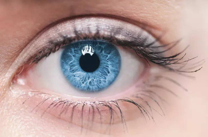 Fotografija številka 1 - tehnologija je bila razvita, ki vam omogoča, da spremenite barvo oči za vedno