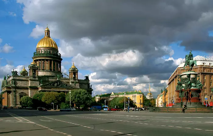 Foto №1 - Feitos interesantes sobre a Catedral de San Petersburgo en San Petersburgo