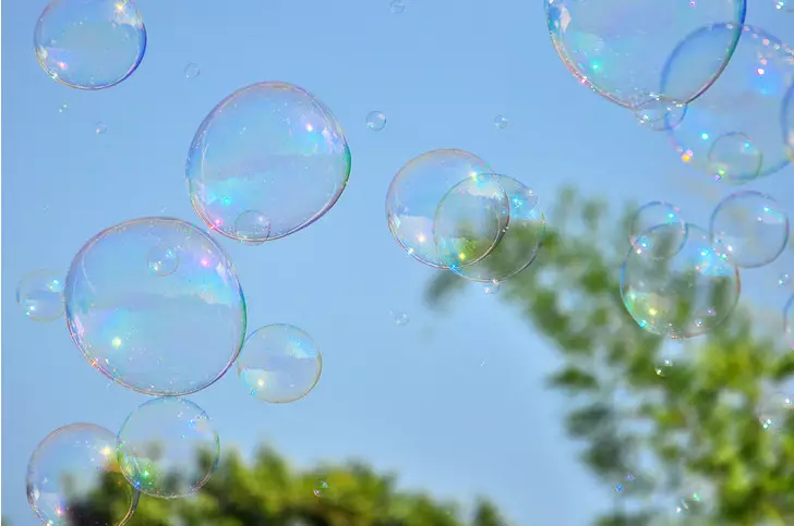 Foto numurs 1 - Ziepju burbuļi: izgudrojuma vēsture