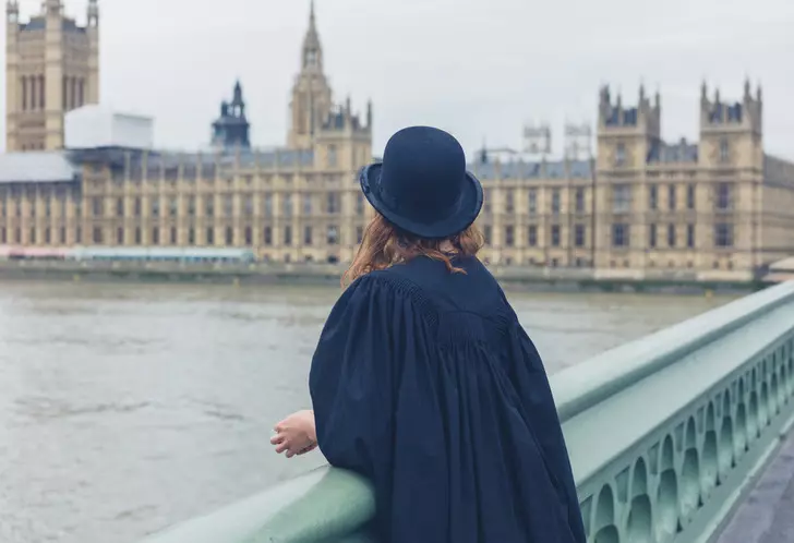 Broj fotografije 1 - Mediji su rekli o najčudnijim zakonima Velike Britanije