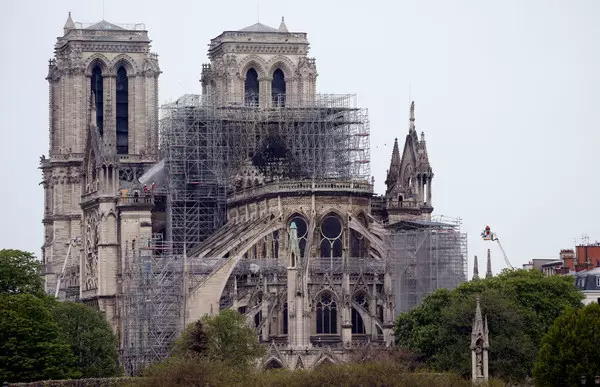 آتش سوزی در Notre Dame 47477_5