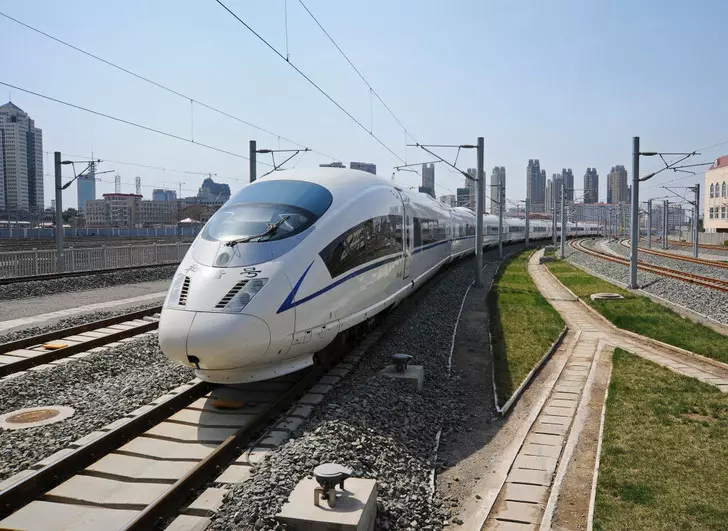 Foto №4 - Cel mai lung, viteza tehnologică: 5 deținători de înregistrare în sfera feroviară