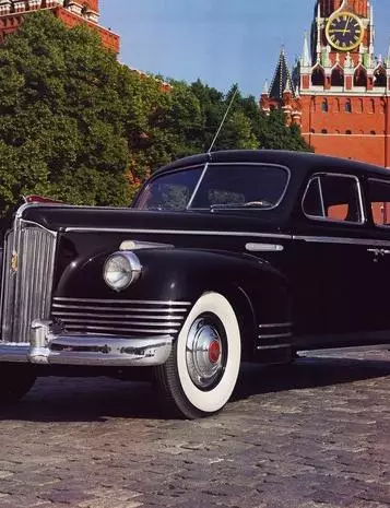 Irigység a kapitalistáknak: az 5 luxus szovjet autót