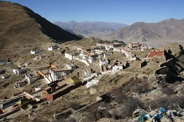 Photo №3 - Buss til Zhonhava Stua