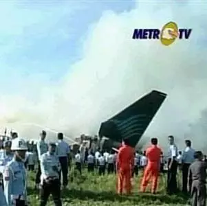 Foto Número 1: máis de 100 persoas sobreviviron ao accidente aéreo