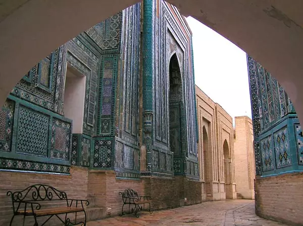 Fotoğraf Numarası 1 - Omar Khayyam ile Samarkand'da