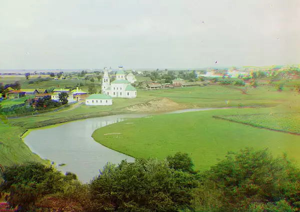 سۈرەت سانى 4 - Suzdal монастырь زېمىنى نىڭ يولىدا