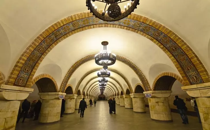 Foto №11 - Underground palats och inte bara: den vackraste tunnelbanestationen i världen