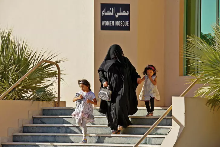 Photo №13 - Independence under the cover: How Women live by the UAE