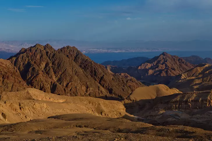 رقم الصورة 1 - سيكون المسافرون المنفردون من بلدان أخرى قادرة على زيارة إسرائيل من 1 أغسطس