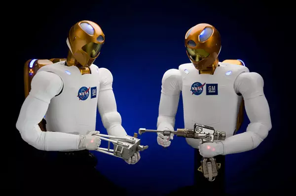 Foto №5 - orang dan robot dalam perjalanan ke bintang-bintang