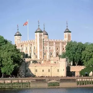 Photo №1 - London Tower təmiri üçün əhatə