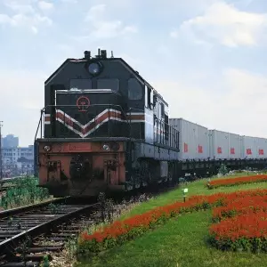 Valokuva numero 1 - Kaksi junaa törmäsi Kiinaan