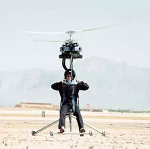Photo №1 - Leonardo da Vinci helikopter går for å ta av