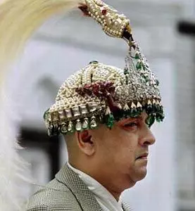 Photo №1 - King Nepal gba jade ti ààfin